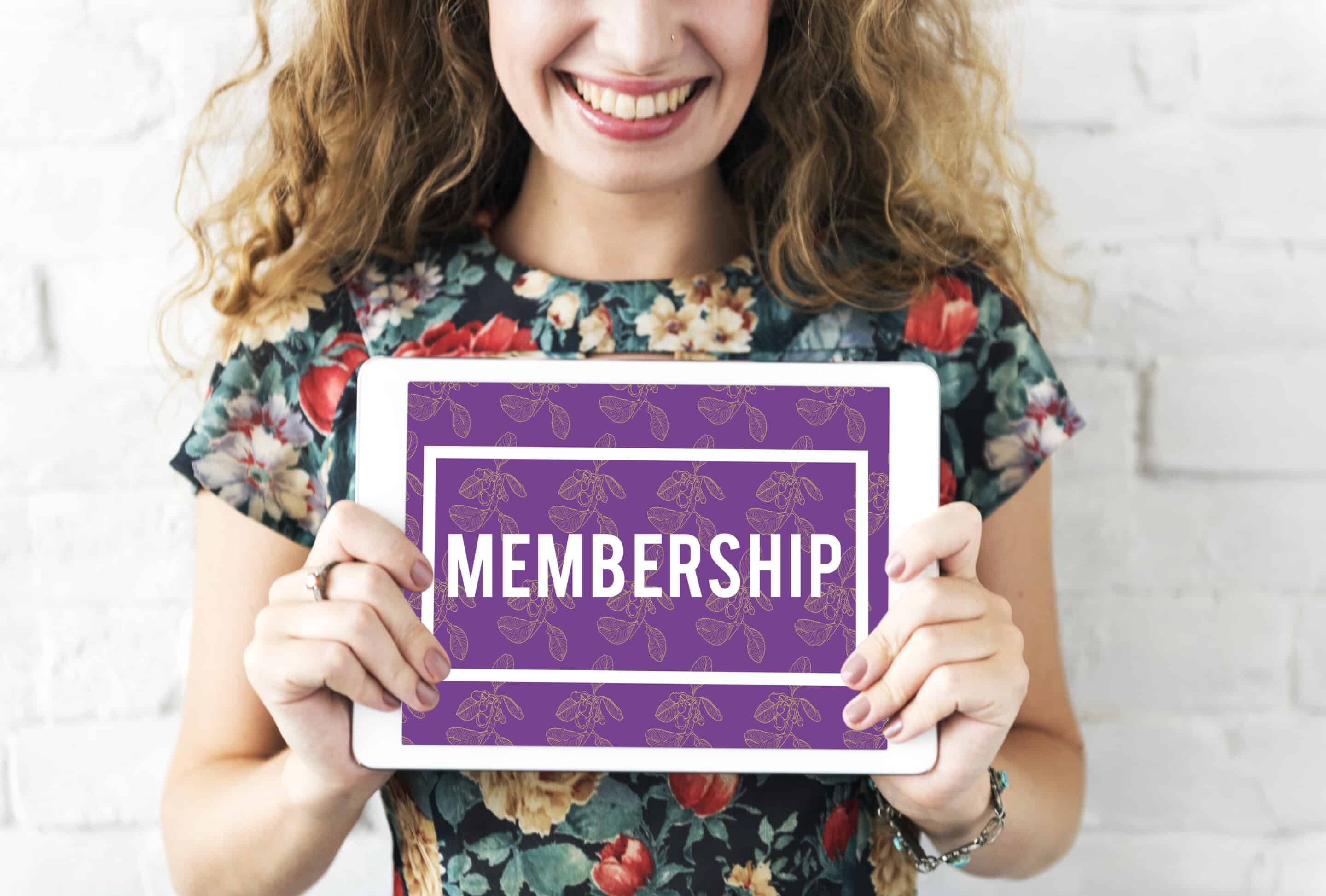 Tiered Super Chat and Channel Membership Strategies - Modern Stoa